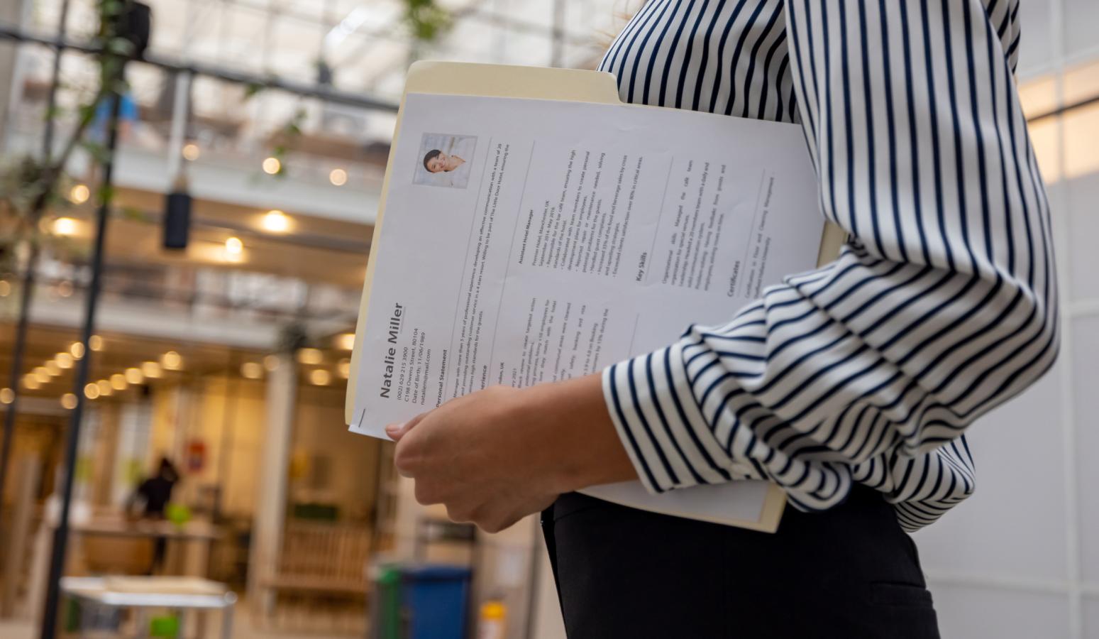 ¿Cómo puedo escribir un buen currículum vitae? | CEF